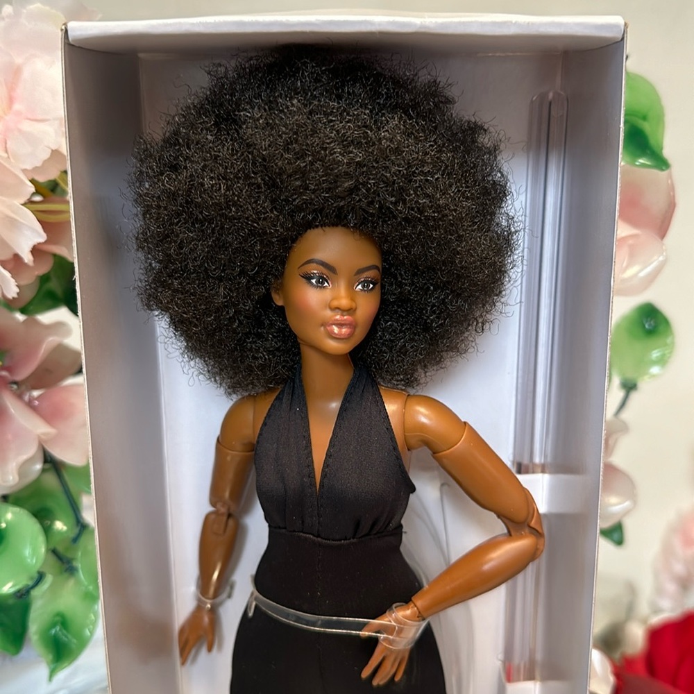 Mattel Signature Looks Barbie Doll #2 Made To Move Br… - Gem